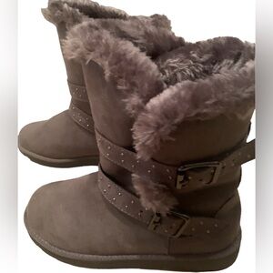 Pacifica | Shoes | Pacifica Womens Grey Boots | Poshmark